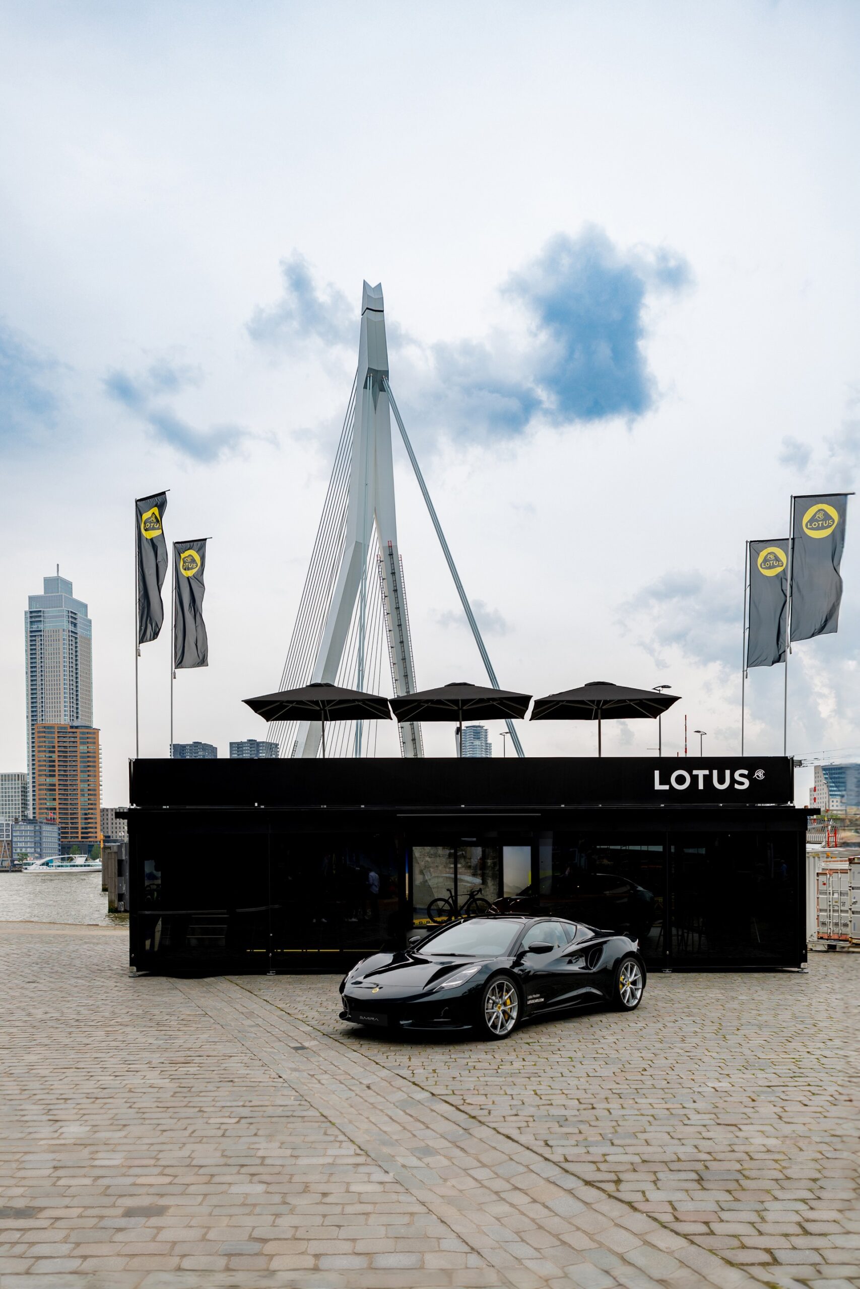 Lotus Mobile Showroom - Eventrent